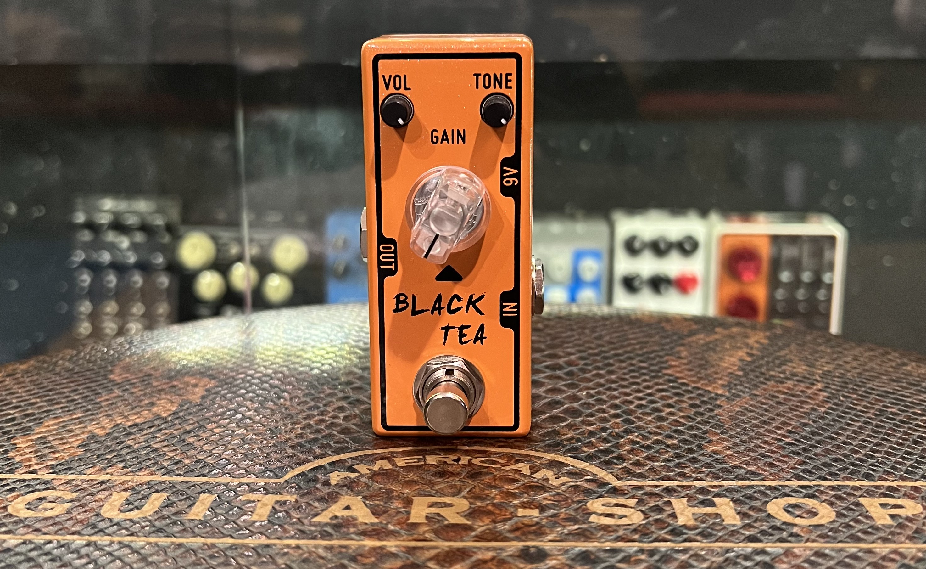 Tone City Black Tea – American Guitar Shop - Gitarren in Berlin